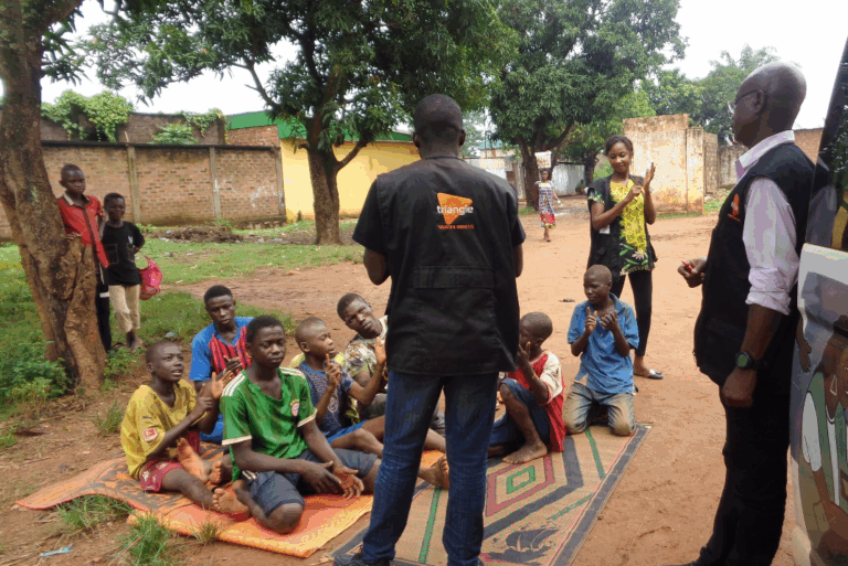 NOS MÉTIERS - TRIANGLE GENERATION HUMANITAIRE